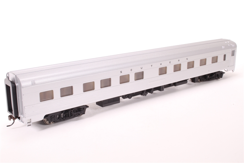Walthers 932-6351 Budd Streamlined 10-6 Sleeper - Hattons