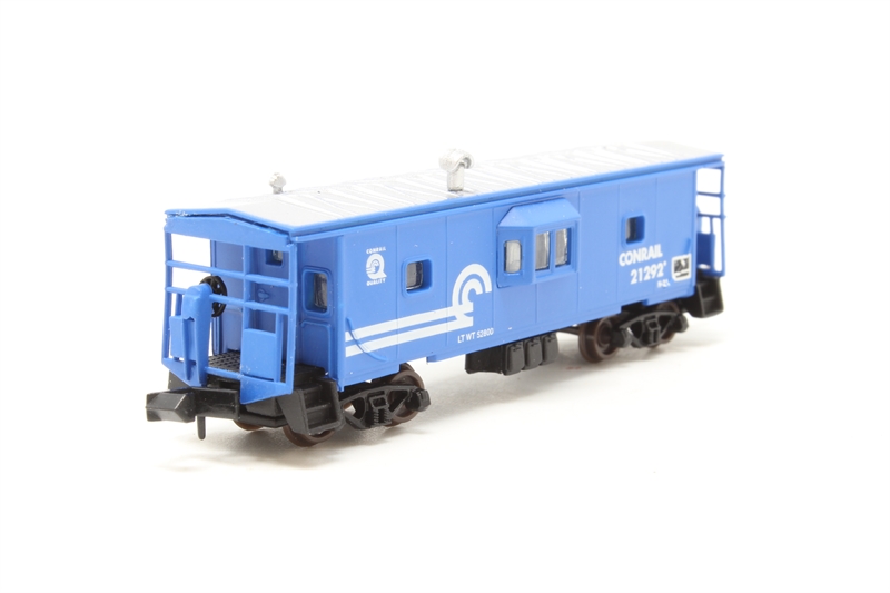 Walthers 932-8762 Bay window standard caboose of Conrail - blue 21292