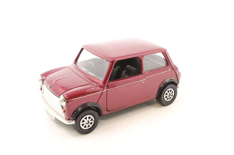 Corgi 94146 Mini Cooper "Issigonis" - Special edition