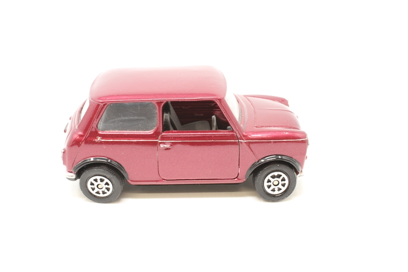 Corgi 94146 Mini Cooper "Issigonis" - Special edition