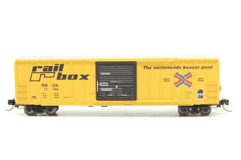 Micro-Trains 99300015 50' boxcar of RailBox - yellow multi