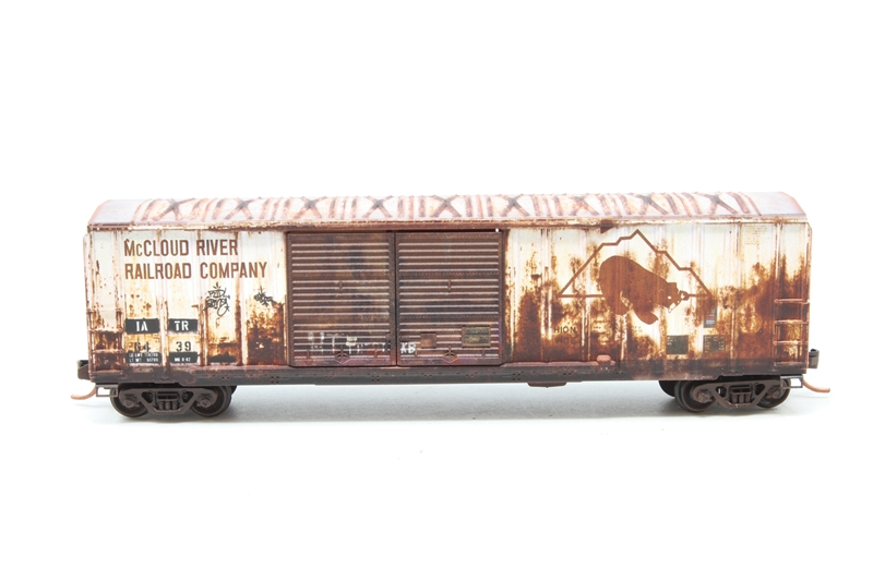 Micro-Trains 99305400 50' steel rib double sliding door no - Hattons