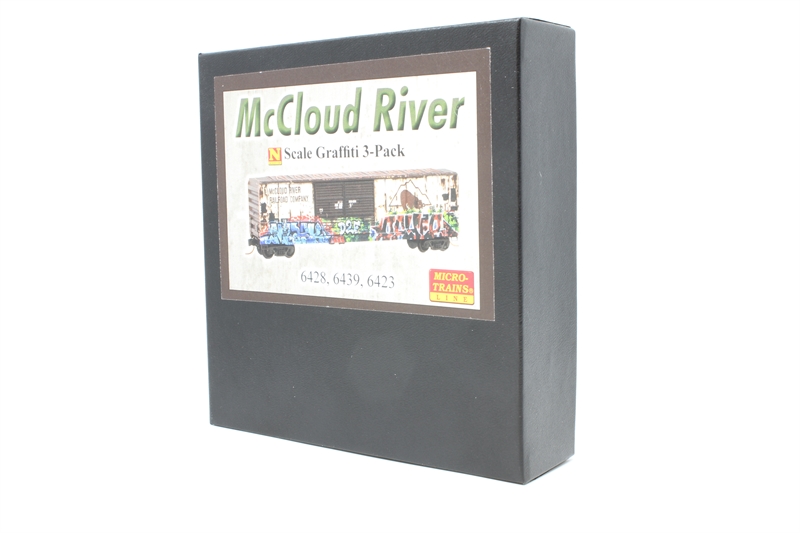 Micro-Trains 99305400 50' steel rib double sliding door no - Hattons