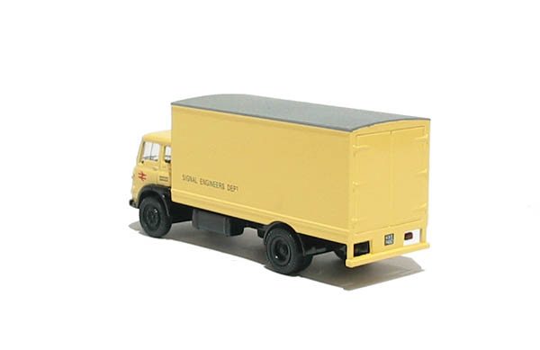 EFE 99644 Bedford TK box van - signal engineers dept yellow "British