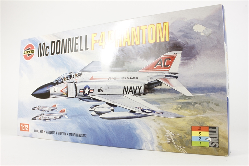 Airfix A04013 McDonnell F-4 Phantom