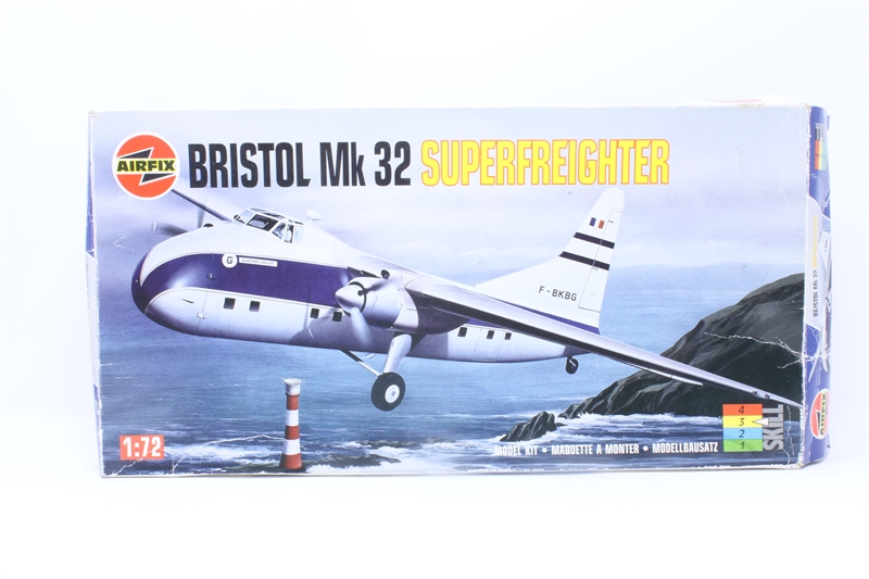 Airfix A05002-1 Bristol Mk.32 Superfreighter