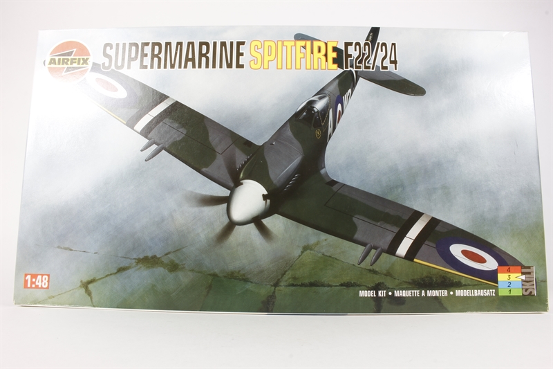 Airfix A07105 Supermarine Spitfire F22/24 - Hattons