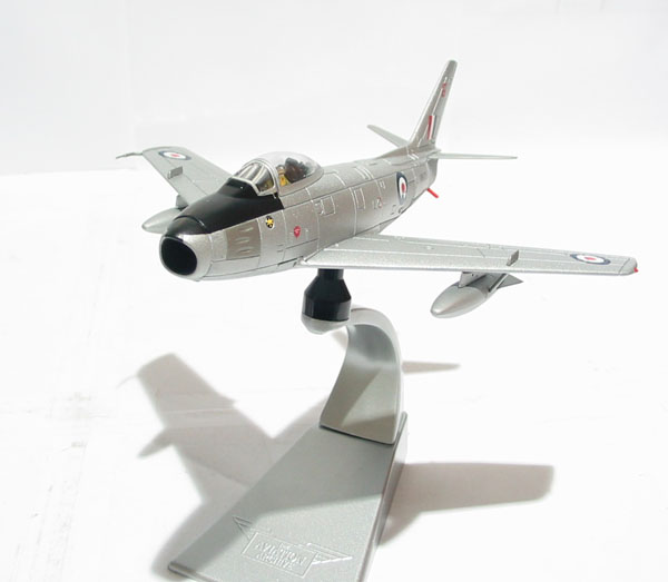 Corgi AA35812.(C) Canadair CL-13 Sabre Mk.4 Royal Air - Hattons