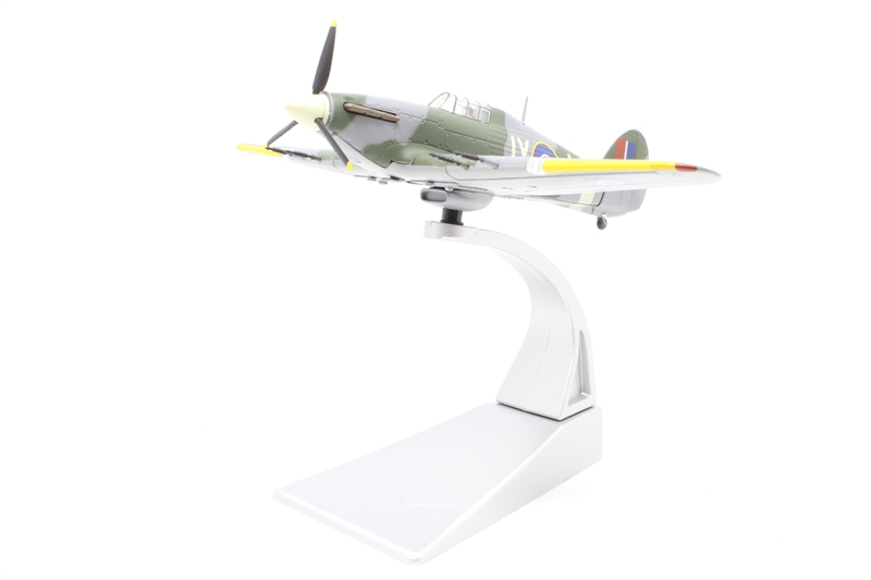 Corgi AA39702B Hawker Hurricane MKIIC, Flt. Lt. Romualdus - Hattons