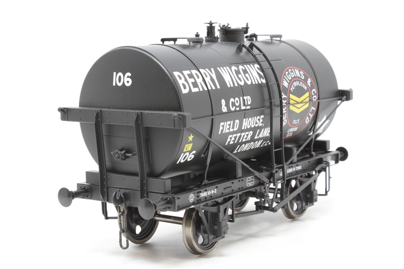 Lionheart Trains by Dapol B1-422-4-5 Air Ministry Tank - Hattons