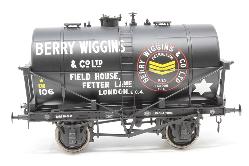 Lionheart Trains by Dapol B1-422-4-5 Air Ministry Tank - Hattons