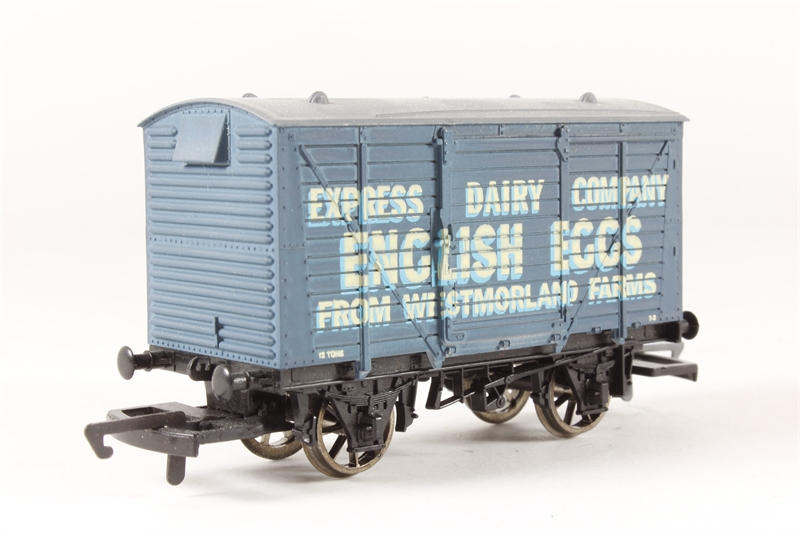 Dapol B64-LN ex-LMS 12t vent van in 'English Eggs' blue - - Hattons