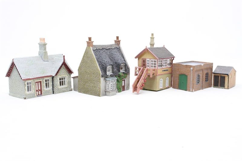 Miscellaneous Buildingbundlen Bundle Of Assorted Buildings Hattons