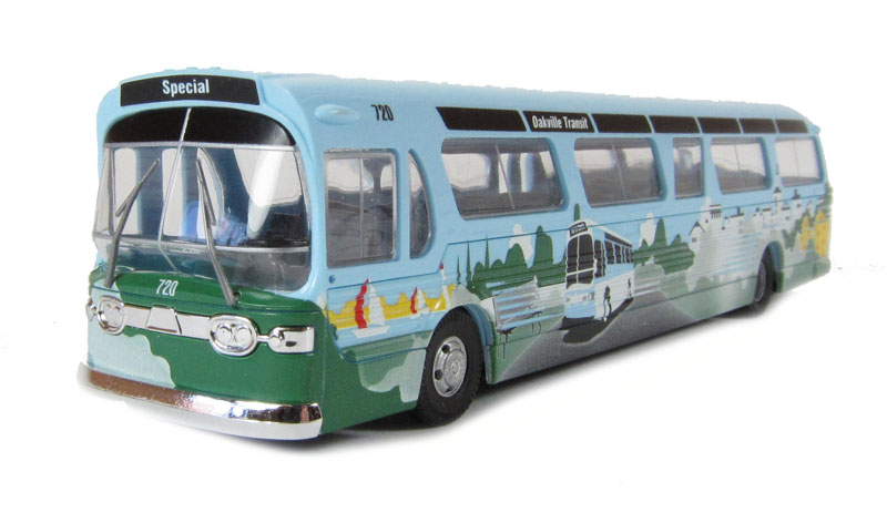Busch 44530BUS American Fishbowl Bus HO scale