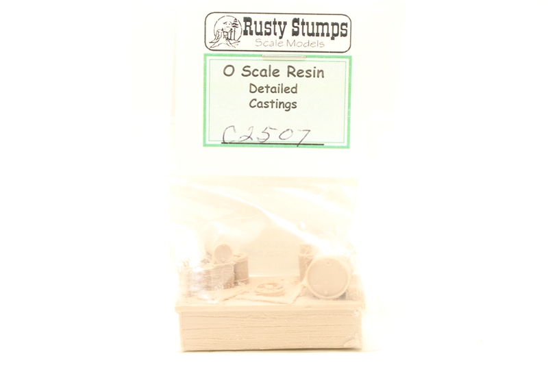 Rusty Stumps Scale Models C2507 Workshop Desk - Resin casting - Hattons