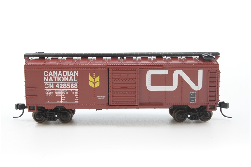 Life-Like C8250001 40' single door boxcar of the Canadian National 428588
