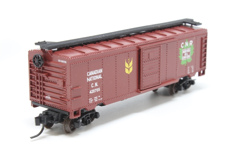 Life-Like C825036 40' steel single sliding door boxcar of the Canadian ...