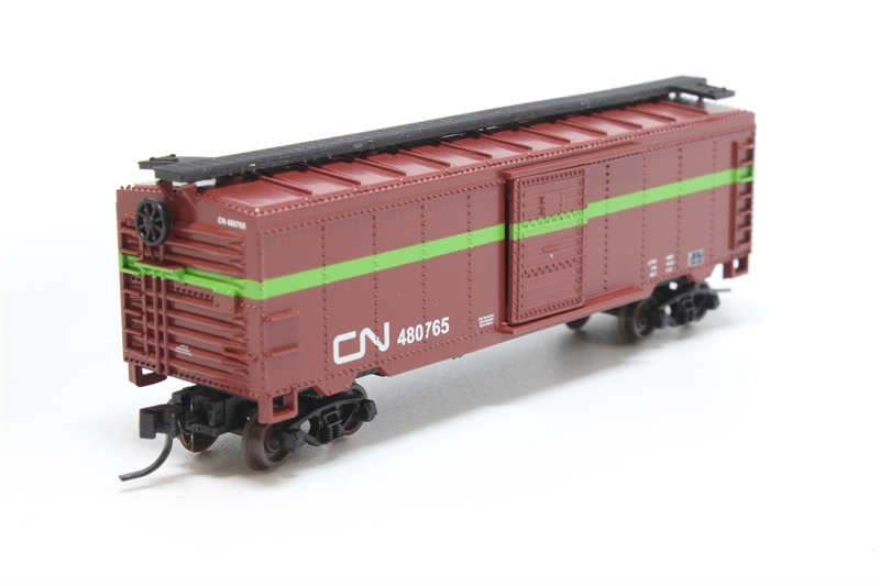 Life-Like C825038 40' steel single sliding door boxcar of the Canadian
