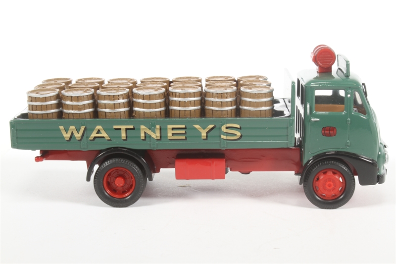 Corgi CC13304 Morris Dropside with Load - 'Watneys' - Hattons