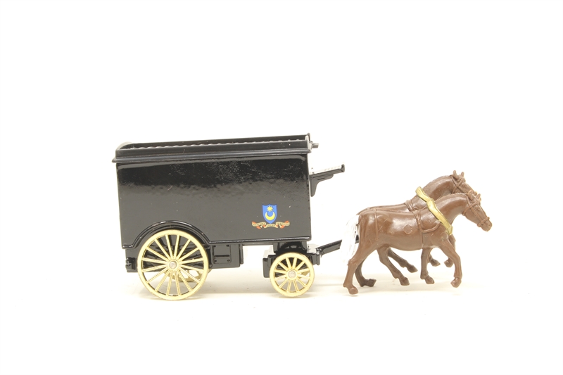 Lledo DG011027 Horse-drawn van 'Portsmouth Police' - Hattons