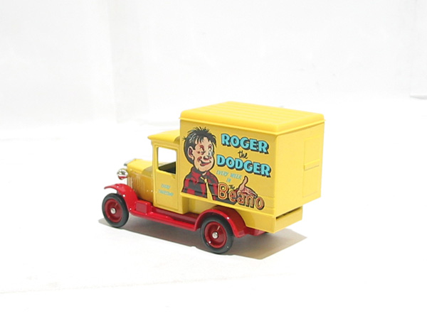 Lledo DG051024 Box Van - "Rodger the Dodger". Non limited - Hattons