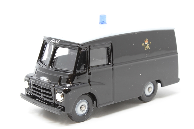 Lledo DG071033 Morris LD150 van 'Metropolitan Police' - Hattons