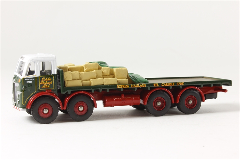 Lledo DG176004 Leyland 8-Wheel Platform Lorry with Parcel - Hattons