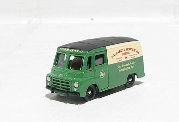 Lledo DG201003 Morris LD van "J & M Parcel Service". Non limited - Hattons
