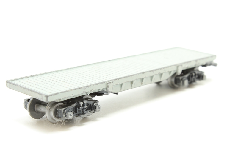 Lone Star EL-81 Fishbelly car load flat car - undecorated - grey - Hattons