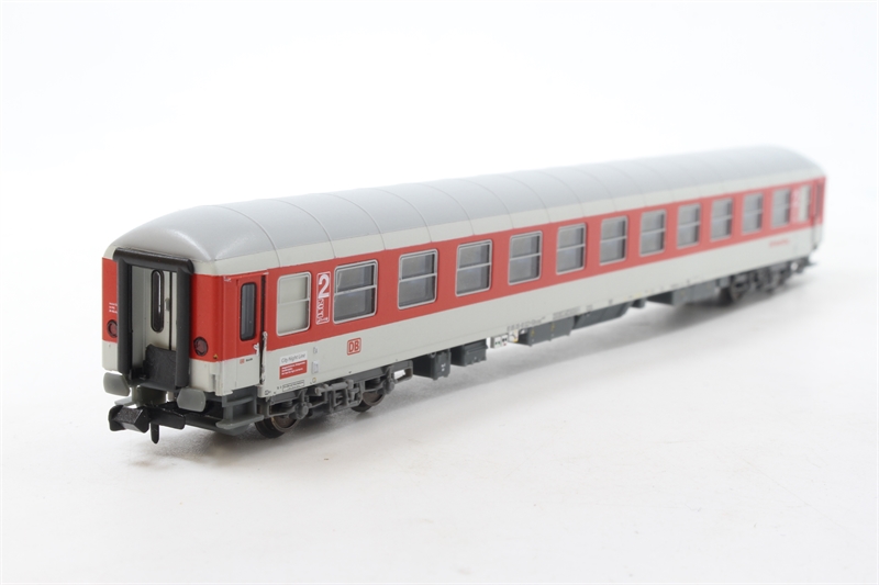 Hobbytrain (Lemke) H2905-021-5 type Bvcmz 248.5 2nd class couchette coach