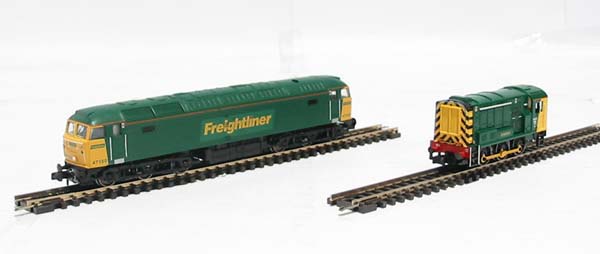 Graham Farish H547 Class 08 Shunter and Class 47 in Freightliner Green
