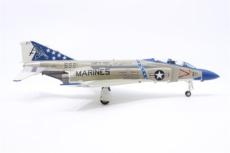 Hobby Master HA1924 McDonnell Douglas F-4J Phantom II - Hattons