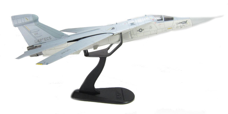 Hobby Master HA3003 General Dynamics EF-111A Raven United - Hattons