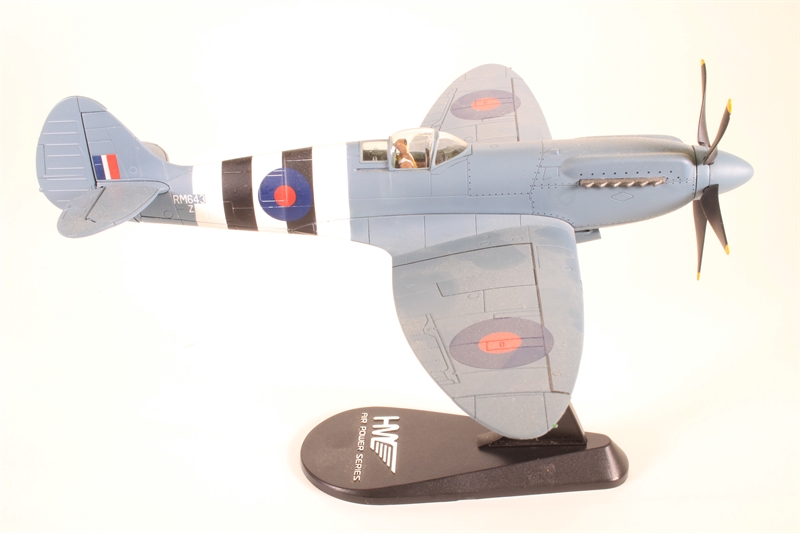 Hobby Master HA7601 Supermarine Spitfire PR Mk XIX Royal - Hattons