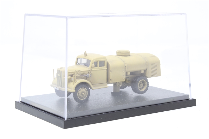 Hobby Master HG3902 German 3 Ton V2 Rocket T-Stoff Tanker - Hattons