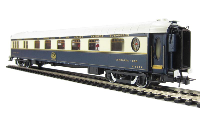 Rivarossi HR4135 CIWL VSOE dining car - Hattons