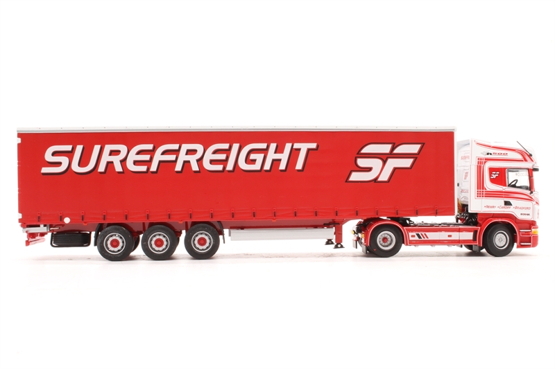 Universal Hobbies J5611A Scania R500 Curtainside - - Hattons