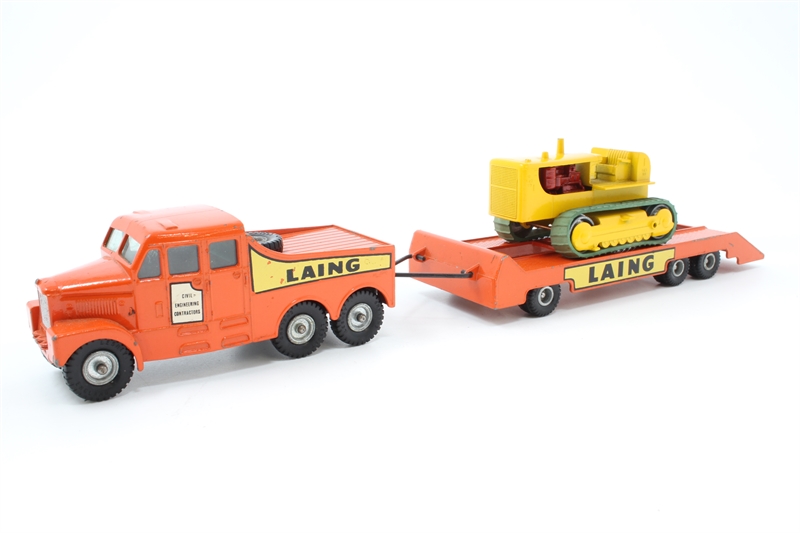 Matchbox K-8TractorTransporter Tractor and transporter 'Laing'