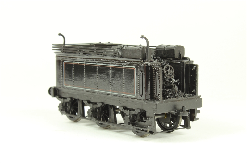 Scratchbuilt KB015 LNWR 2-2-2 single 3020 "Cornwall" in LNWR blackberry