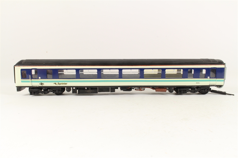 Scratchbuilt KB070 Class 156 156415 in Super Sprinter livery - built from