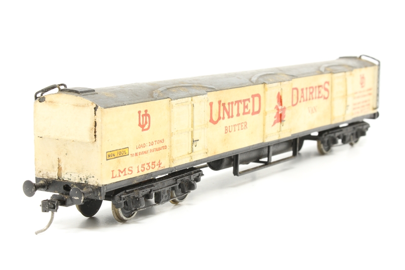 Scratchbuilt KB1157 LMS 61' bogie butter van 15354 in United Dairies