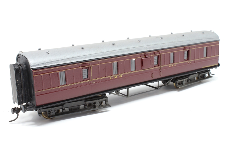 Kitbuilt KB1287 50' corridor full brake 30471 in LMS maroon