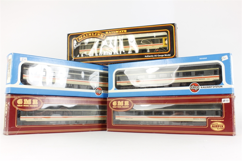 Airfix GMR (Great Model Railways) KB136 Gatwick Express - Hattons