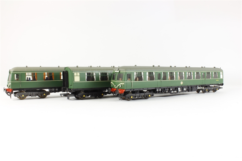 Scratchbuilt KB154 Class 120 three-car DMU in BR green - Lima chassis ...