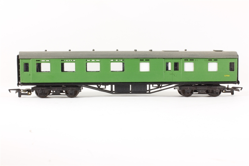 Scratchbuilt KB175 Set of five Maunsell coaches in BR - Hattons