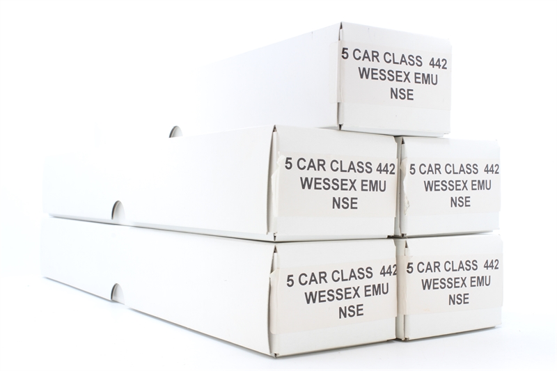 Kitbuilt KB845 Class 442 5 car EMU in NSE livery - - Hattons