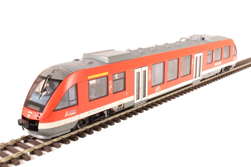 Liliput L133120 Class BR 640 railcar 640111 in DB Regio livery