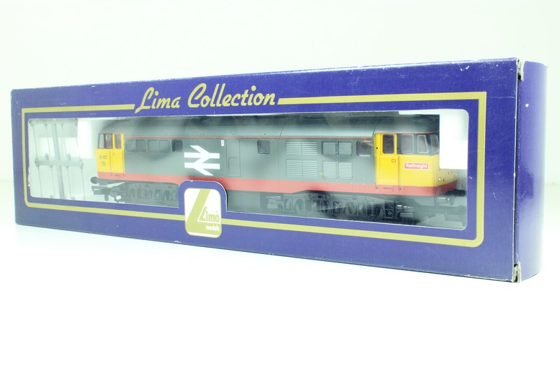 Lima L205109HX Class 31 31107 in Railfreight Red Stripe - - Hattons