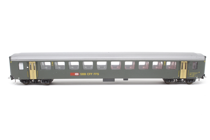 Lima L309268K 2nd Class Passenger Coach of the Swiss SBB - Hattons
