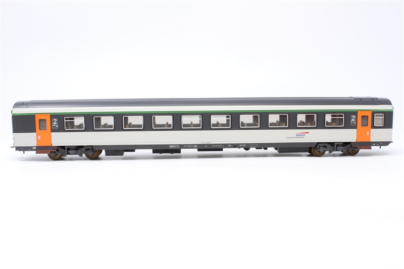 Lima L309451 2nd Class passenger coach of the SNCF 50 87 - Hattons
